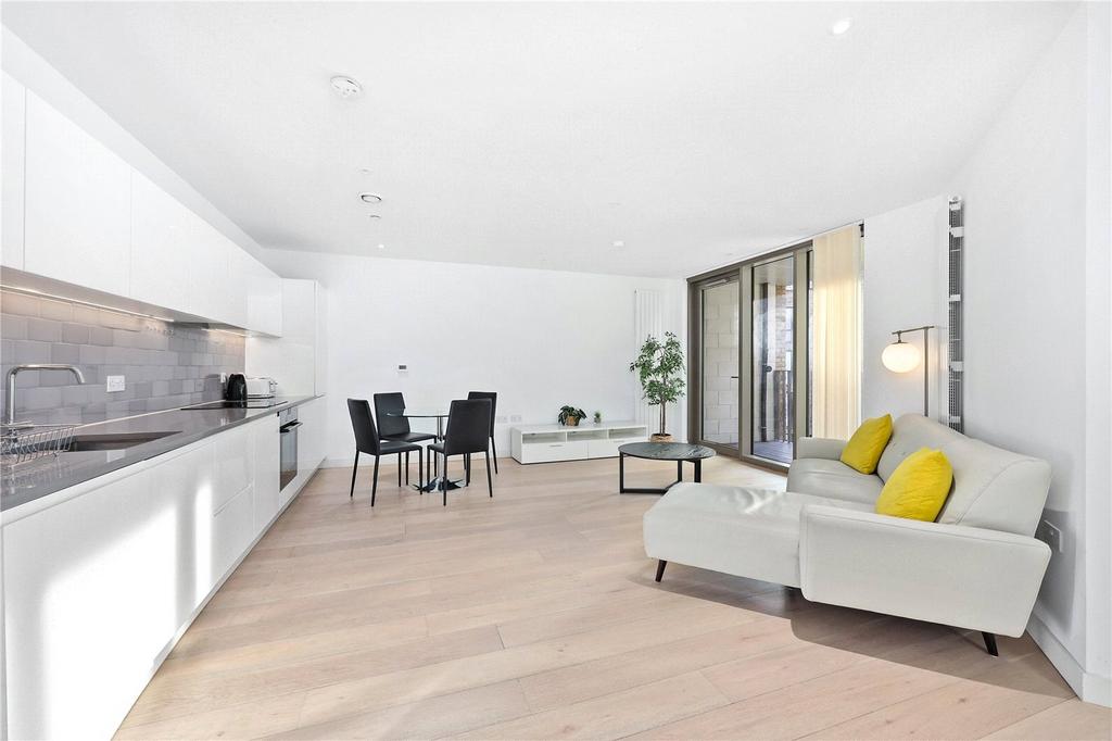 Commodore House, Royal Wharf, London... 2 bed apartment - £2,600 pcm (£ ...