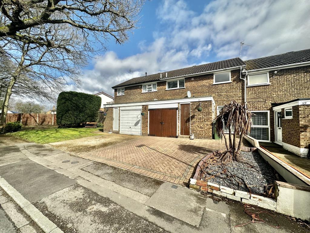 Bracknell Berkshire Rg12 3 Bed Terraced House For Sale £375 000