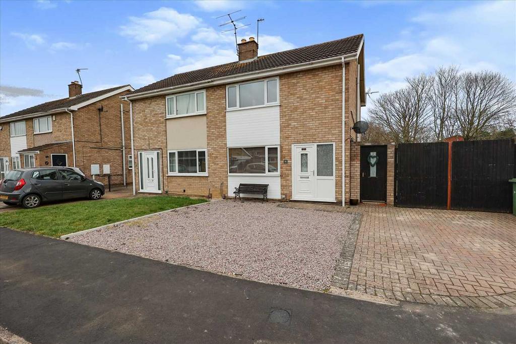 Garrick Close, Lincoln 3 bed semi-detached house - £200,000