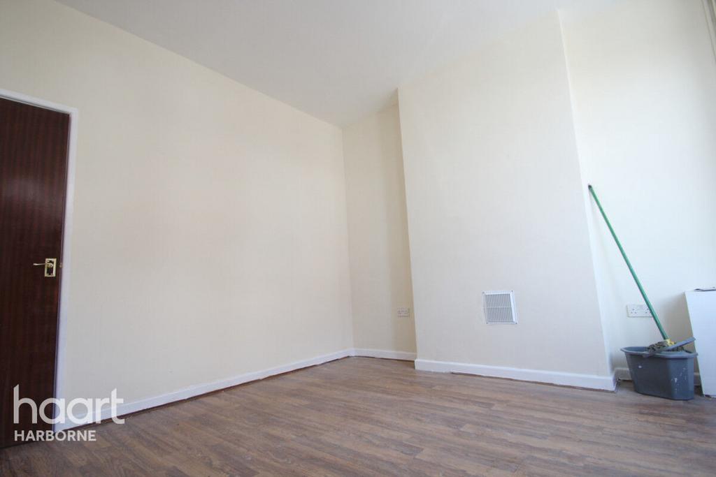 WINDMILL LANE, SMETHWICK 3 bed terraced house - £1,075 pcm (£248 pw)