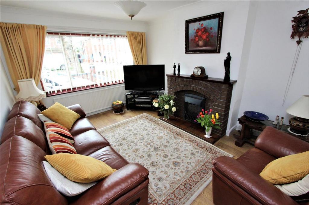 Overpool Road, Whitby 3 bed semi-detached house - £205,000
