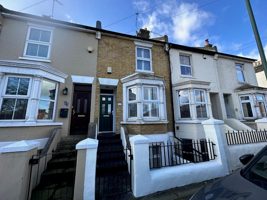 Grange Road, Gillingham, 2 bed terraced house - £275,000
