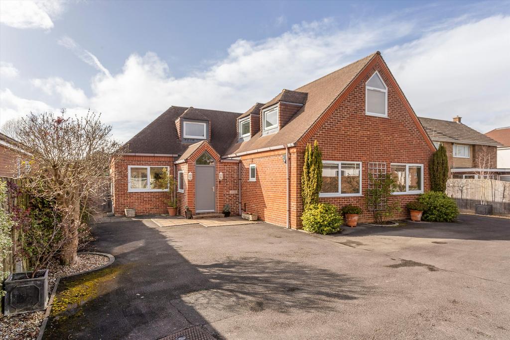 Sandy Lane, Charlton Kings... 5 bed detached house - £1,300,000