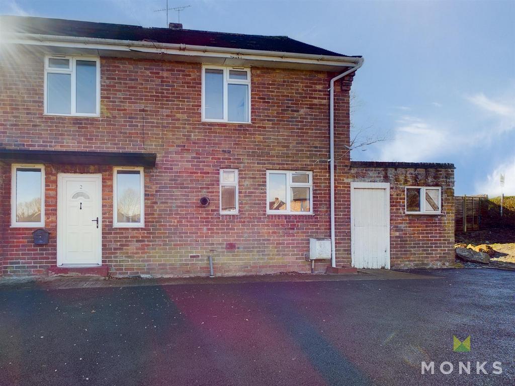 Cherry Tree Drive, Oswestry 3 bed semi-detached house for sale - £189,950