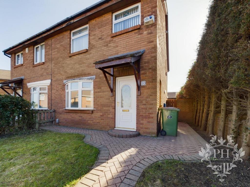 Hodgson Court, Middlesbrough 2 bed semi-detached house - £650 pcm (£150 pw)