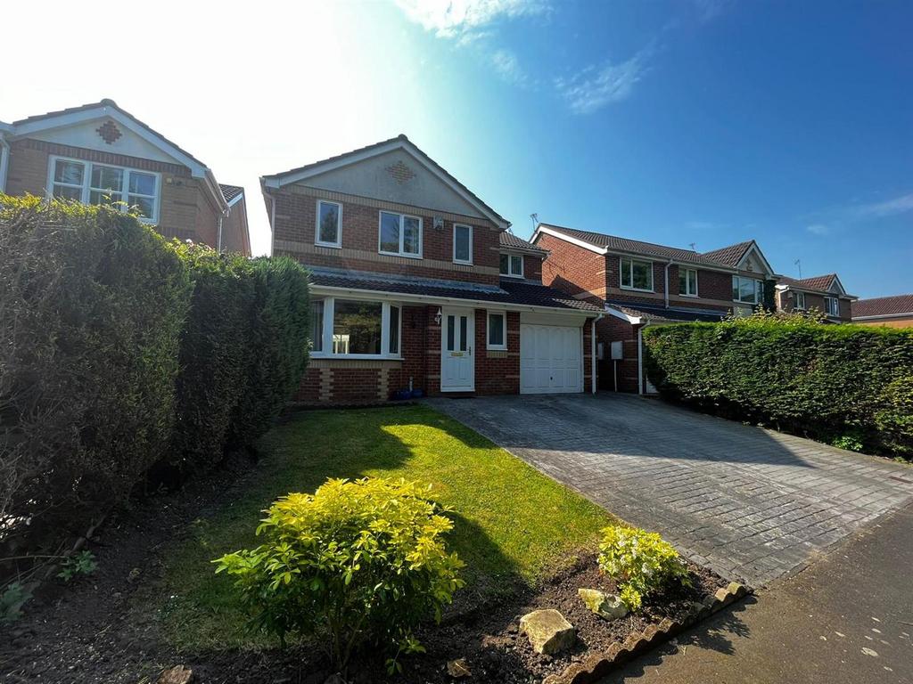 Fox Lea Walk, Seghill, Cramlington 4 bed detached house - £310,000