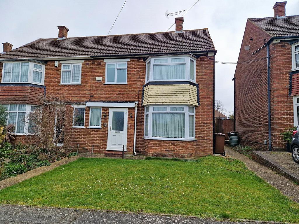 Mooring Road Rochester 3 bed semi-detached house - £379,995