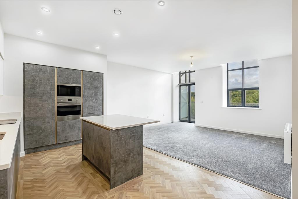 Iron Row, Burley in Wharfedale, Ilkley, UK, LS29 2 bed flat - £1,695 ...