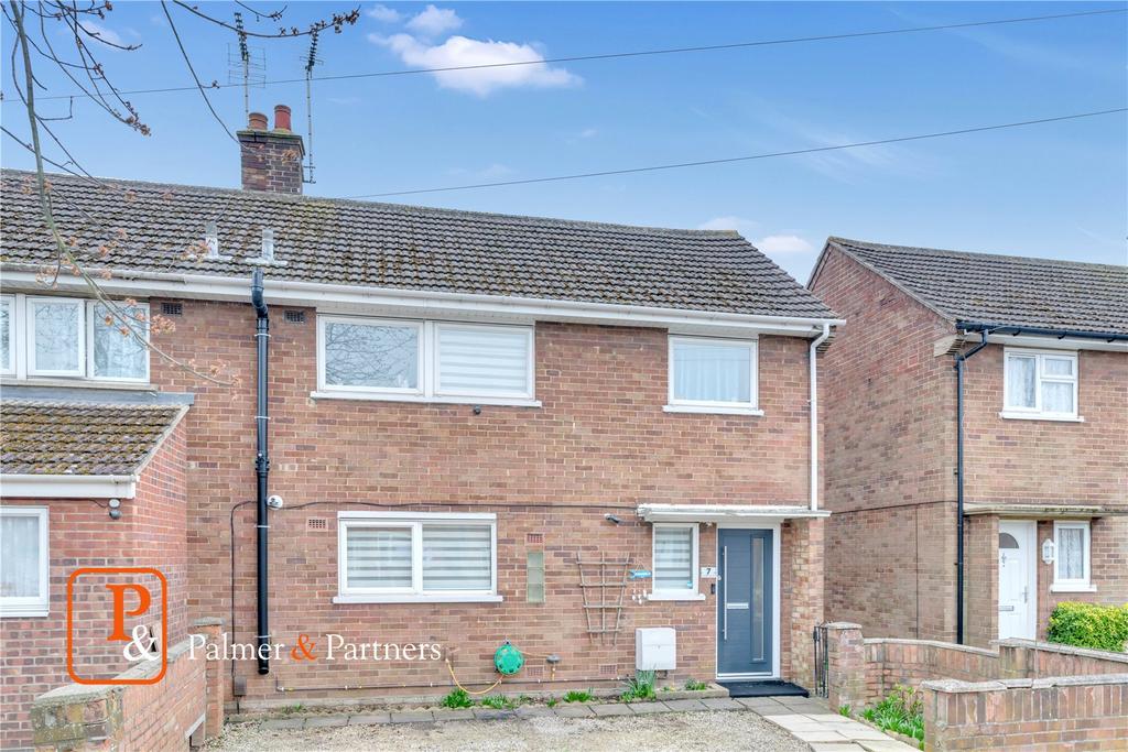 Berechurch Hall Road, Colchester... 4 bed semi-detached house - £325,000