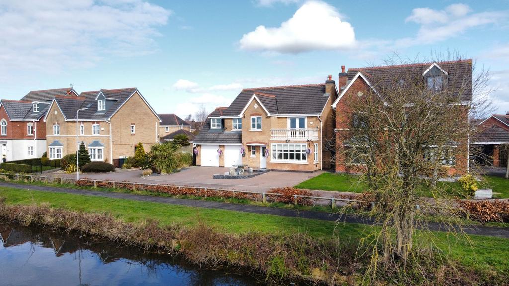 Iris Park Walk, Melling, Liverpool 4 bed detached house - £425,000