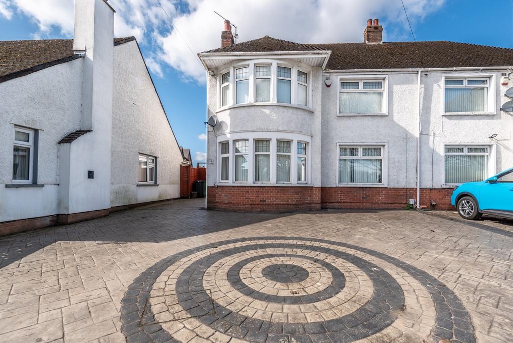 Llanrumney Avenue, Llanrumney, Cardiff. CF3 3 bed semi-detached house ...