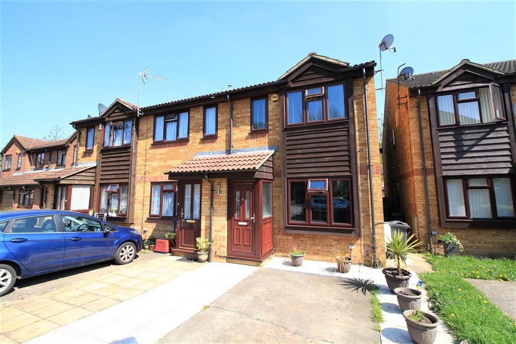 Barnes Avenue, Norwood Green UB2 2 bed end of terrace house - £299,950