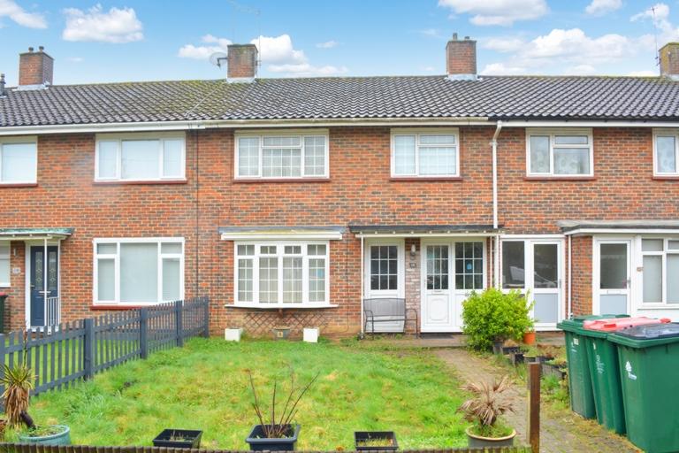 Graffham Close, Ifield, RH11 3 bed house - £300,000