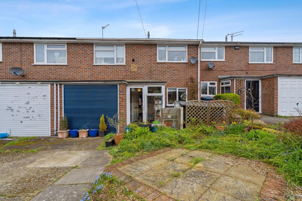 Royle Close, Chalfont St. Peter, SL9 3 bed terraced house - £575,000