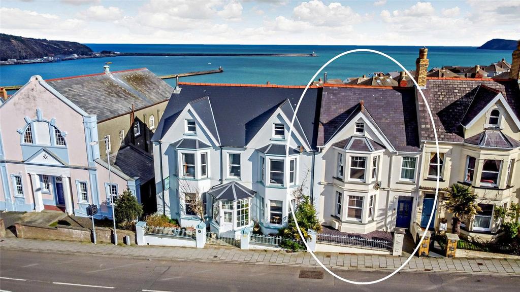 Windy Hall, Fishguard, Pembrokeshire, SA65 5 bed terraced house for ...