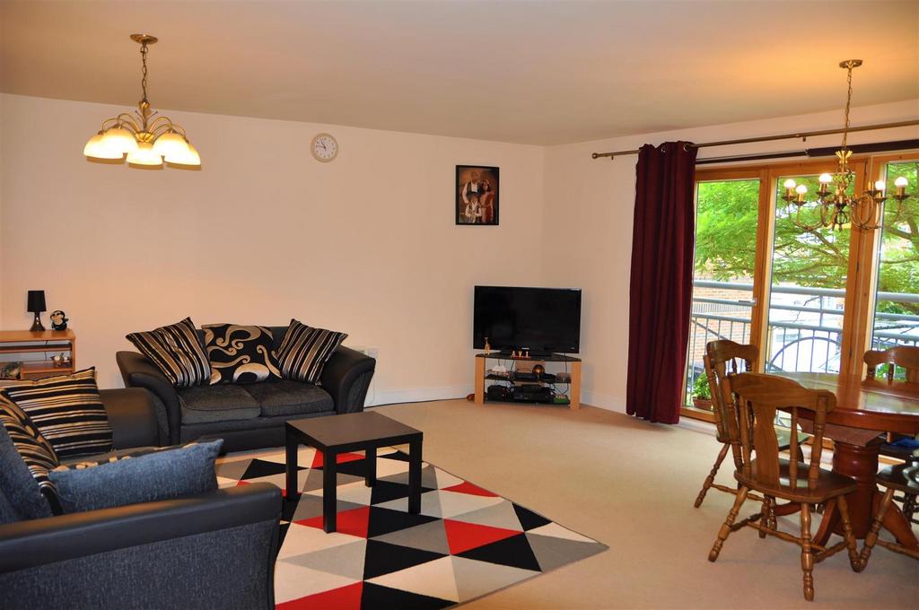 Sovereign Place, Ryan House, Harrow... 2 bed flat - £1,650 pcm (£381 pw)