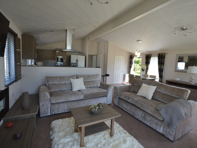 Coghurst Hall Holiday Park 2 bed lodge - £144,995