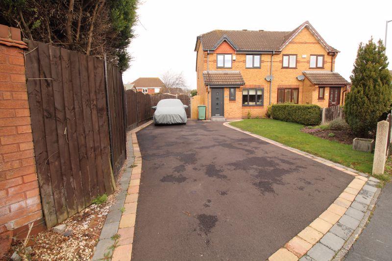 Stonecrop Close Clayhanger Walsall Ws8 7rg 3 Bed Semi Detached House