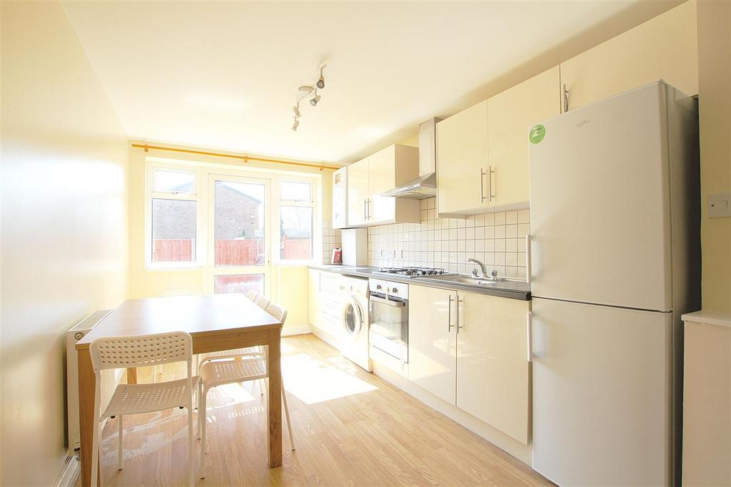 Bilton Road, Perivale, Greenford 2 bed flat - £1,550 pcm (£358 pw)
