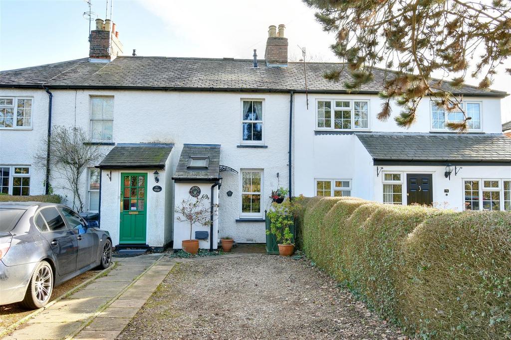 London Road Hertford Heath Sg13 2 Bed Terraced House For Sale £425 000