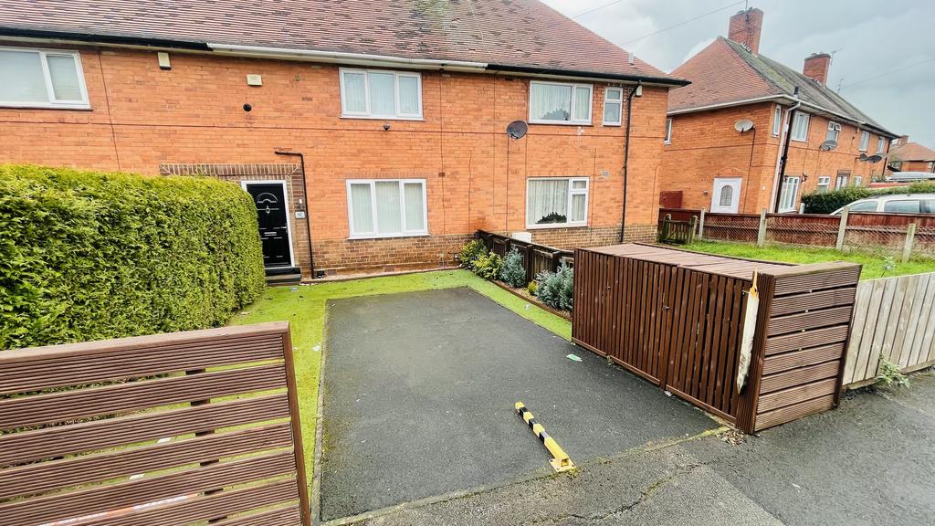 Fenwick Road, Nottingham NG8 3 bed terraced house - £1,100 pcm (£254 pw)