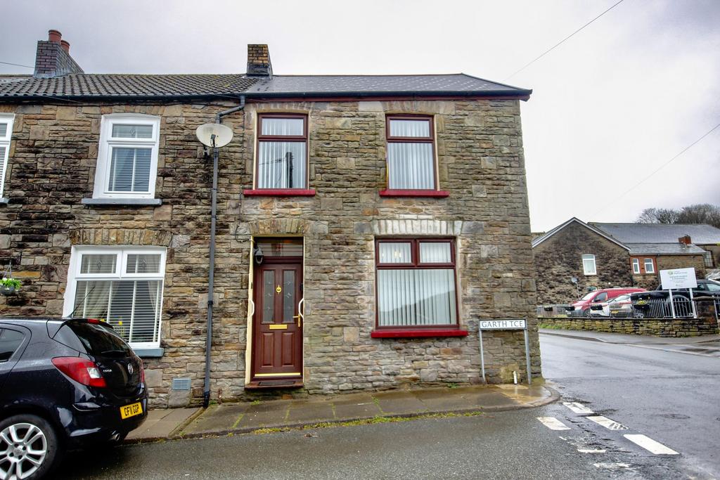Garth Terrace, Bedlinog, Treharris 2 bed terraced house - £115,000