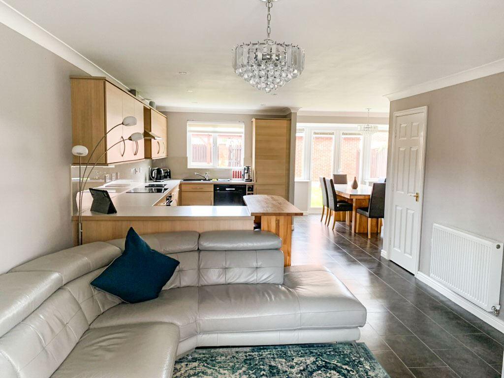 Embleton Walk, Ashington... 6 bed detached house - £350,000