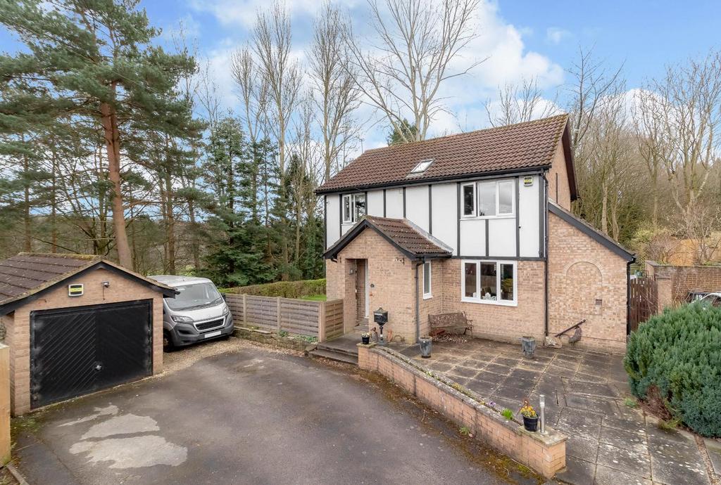 Laverton Gardens, Harrogate 4 bed detached house - £485,000