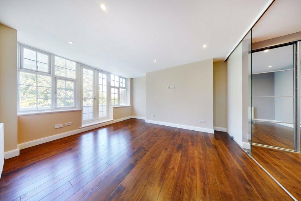 Acol Road, London, NW6 1 bed flat - £1,700 pcm (£392 pw)