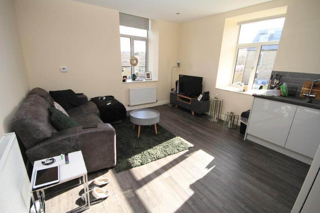 High Street, Idle, Bradford 1 bed apartment - £650 pcm (£150 pw)
