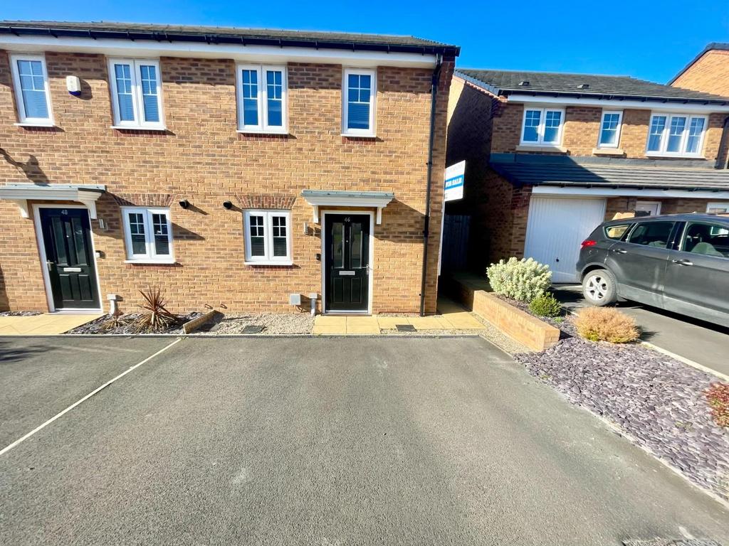 Ravensgill Road, Hemlington... 2 bed semi-detached house - £160,000