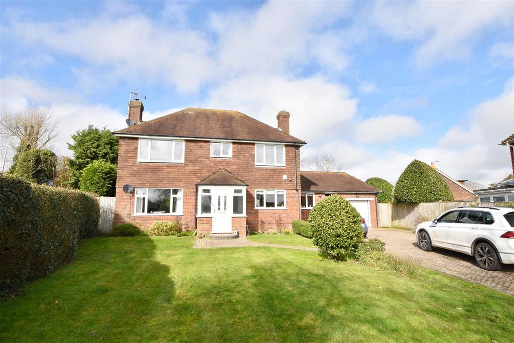 Fair Meadow, Rye 3 bed detached house - £650,000