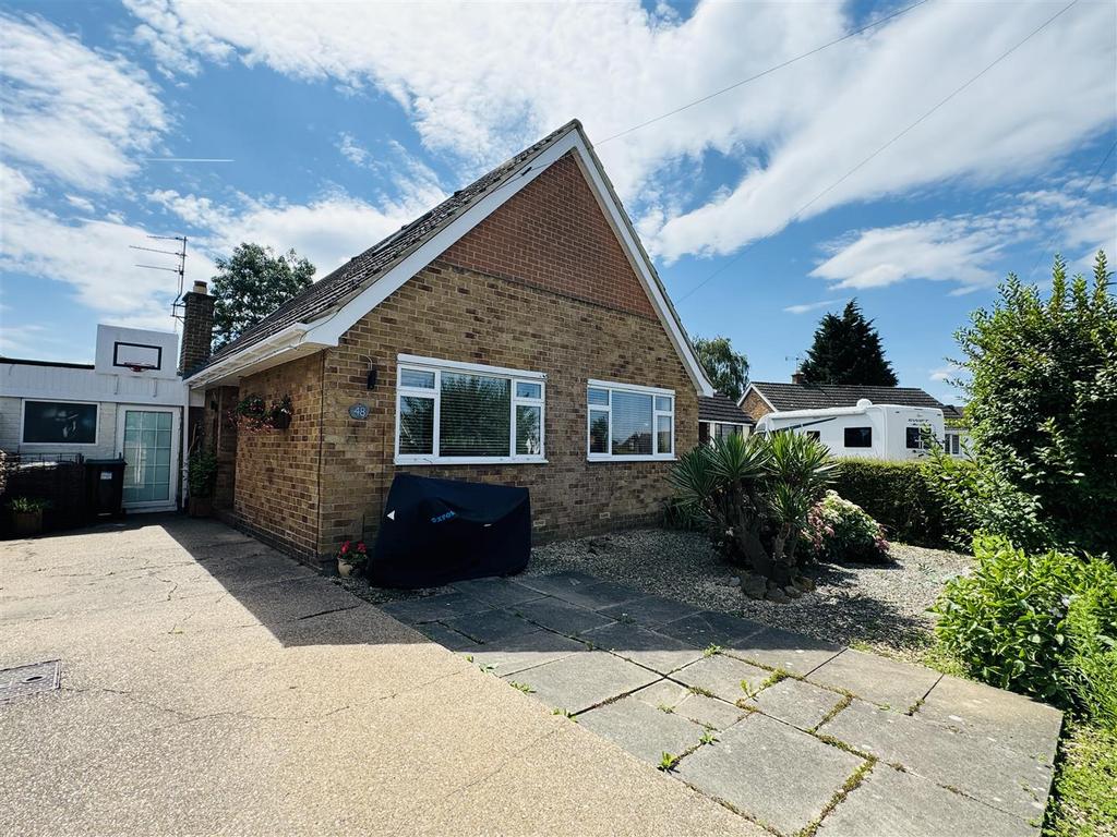 Whitworth Drive, Radcliffe-On-Trent... 4 bed detached bungalow for sale ...