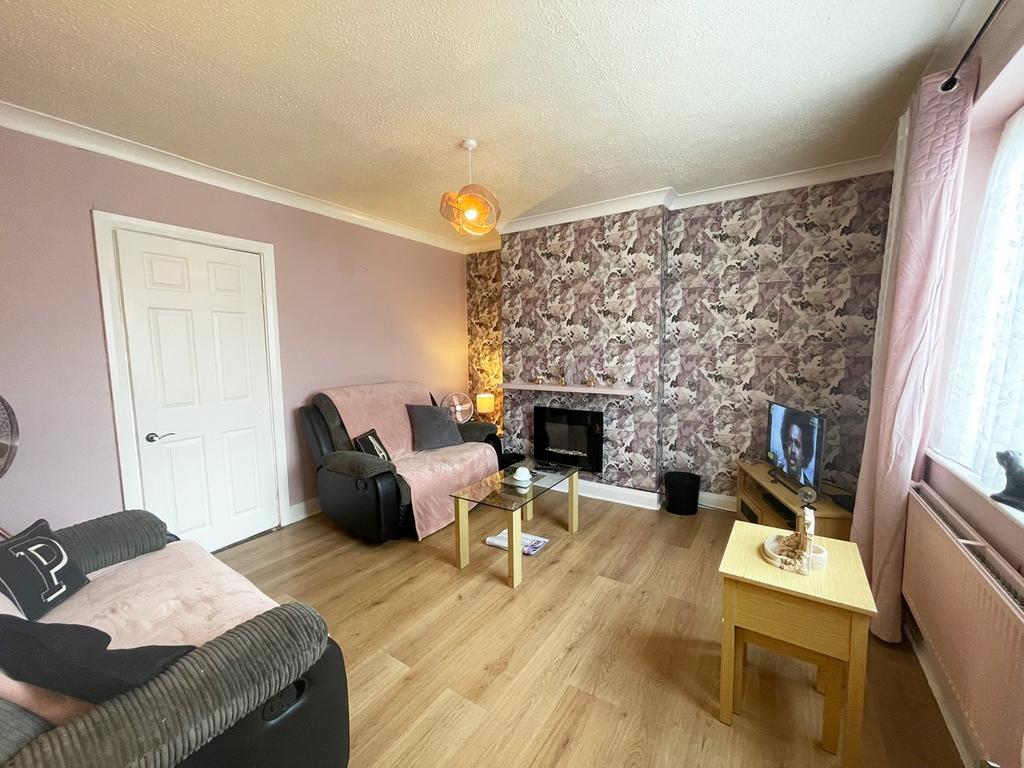 Stephenson Way, Corby, NN17 2 bed terraced house - £152,500