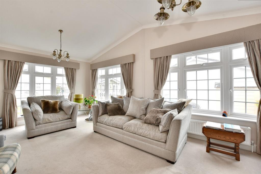 Woodlands Park, Biddenden, Ashford, Kent 2 bed park home for sale - £ ...