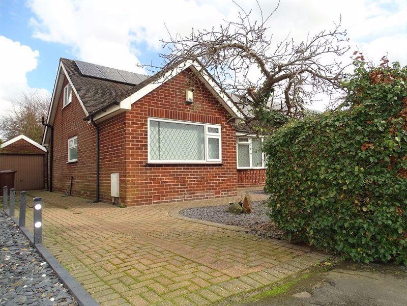Hall Croft, Preston PR4 4 bed semi-detached bungalow - £265,950