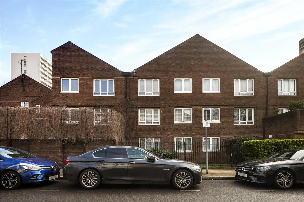 Leadenham Court, 19 Spanby Road... 1 bed flat - £250,000