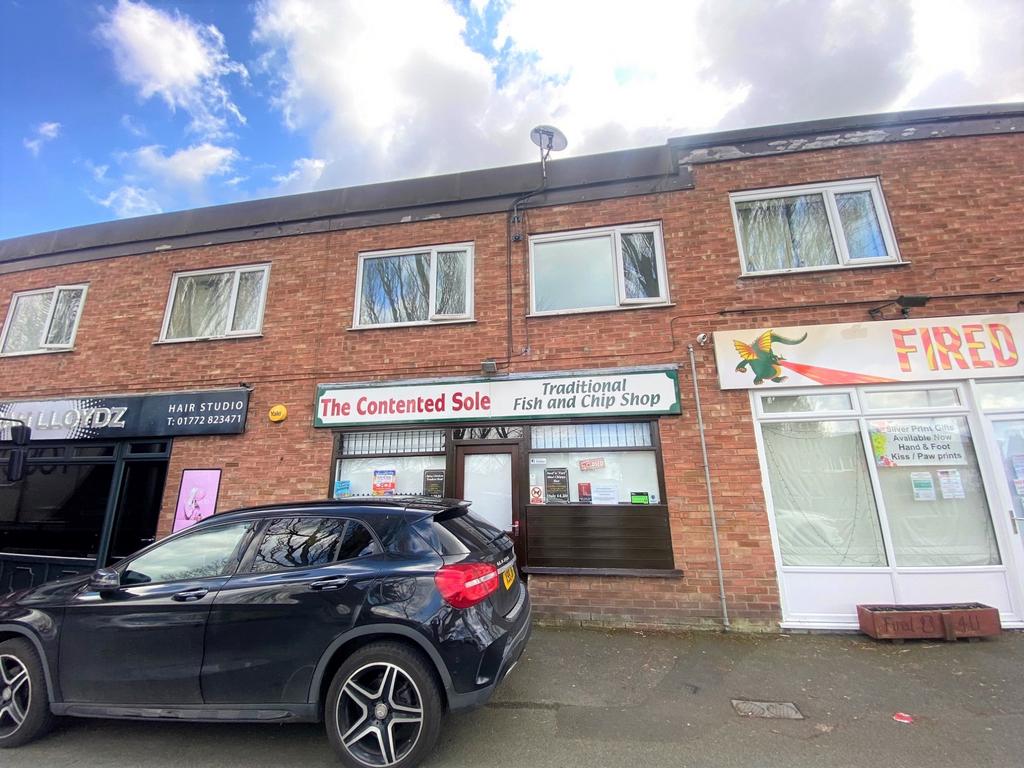Hennel Lane, Walton-Le-Dale, Preston... 2 bed flat - £650 pcm (£150 pw)