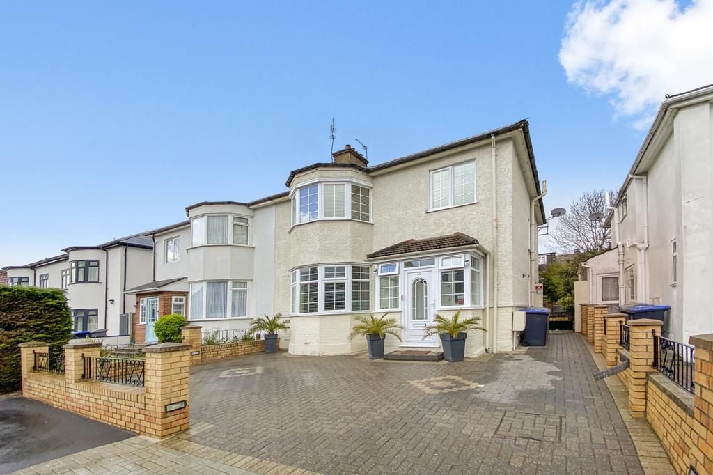 Eton Avenue, Wembley, Middlesex HA0 3 bed semi-detached house - £675,000