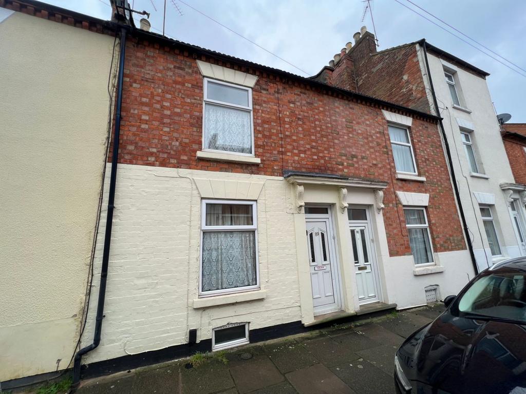 Lower Thrift Street, Abington... 2 bed terraced house - £185,000