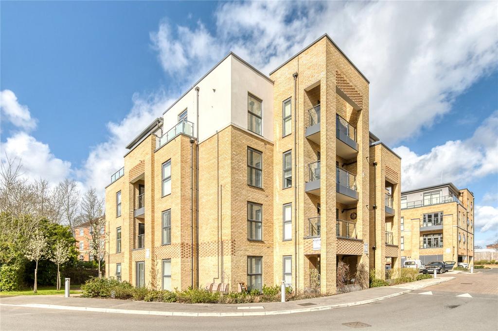 Broad Lane, Bracknell, Berkshire, RG12 1 bed apartment - £240,000