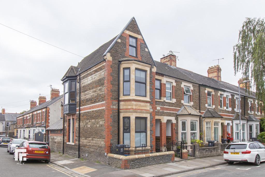 Lochaber Street, Roath, Cardiff 1 bed apartment - £1,095 pcm (£253 pw)