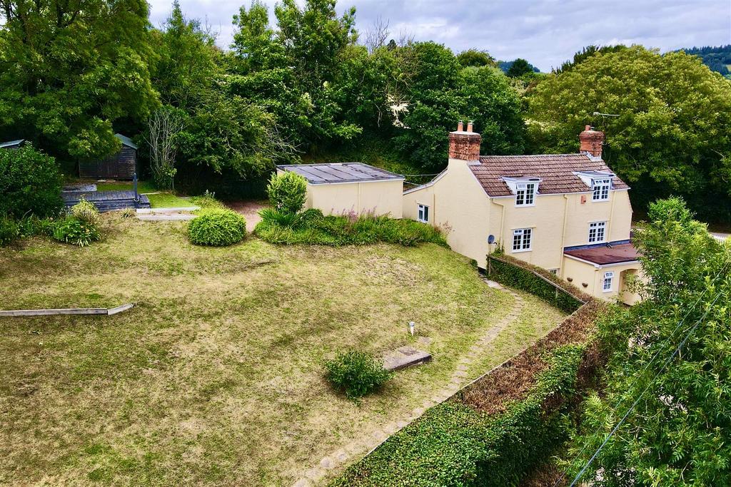 Brompton Ralph, Taunton 4 bed detached house - £450,000