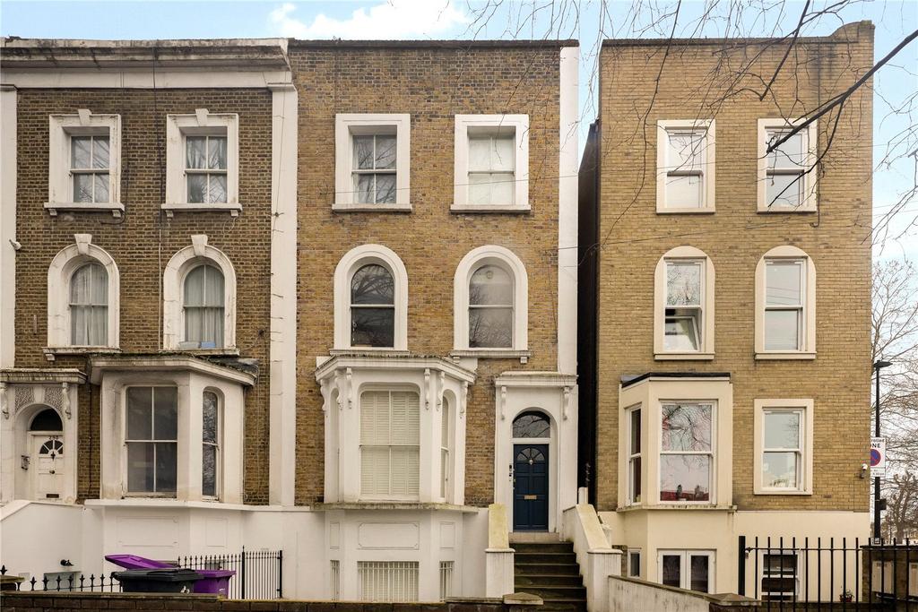 Burdett Road, Limehouse, London, E14 2 bed flat - £1,800 pcm (£415 pw)