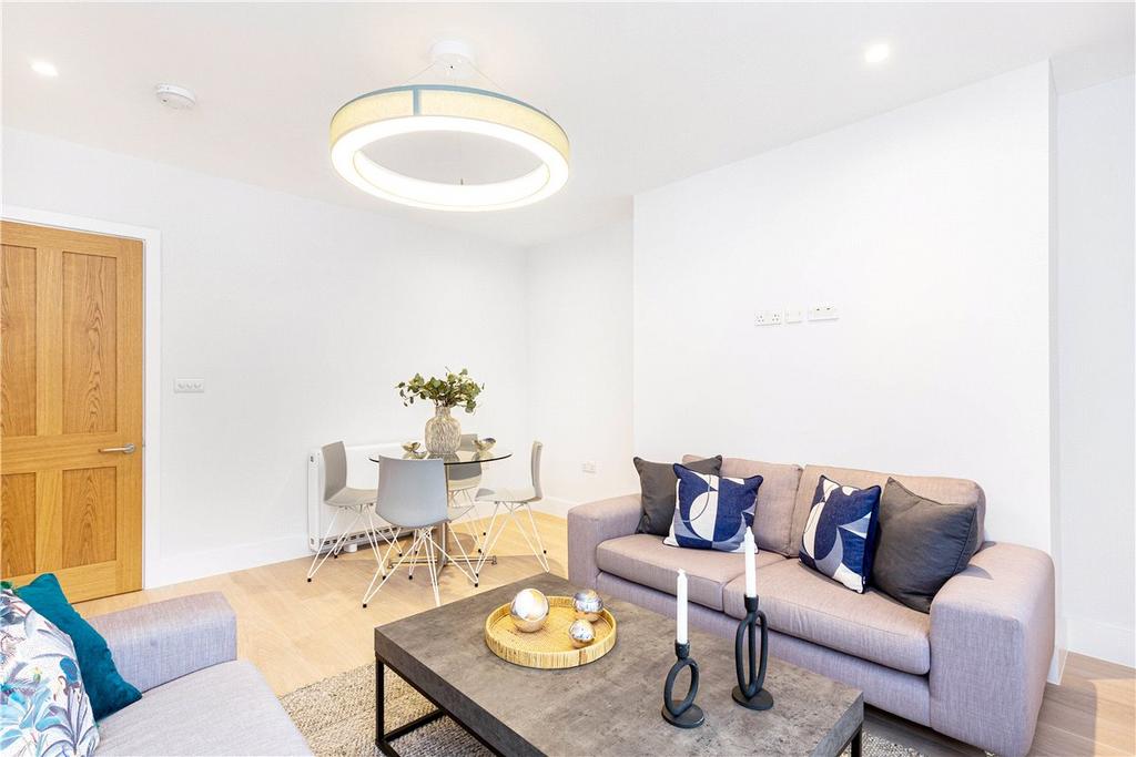 Marylebone High Street, London, W1U 2 bed apartment - £4,008 pcm (£925 pw)