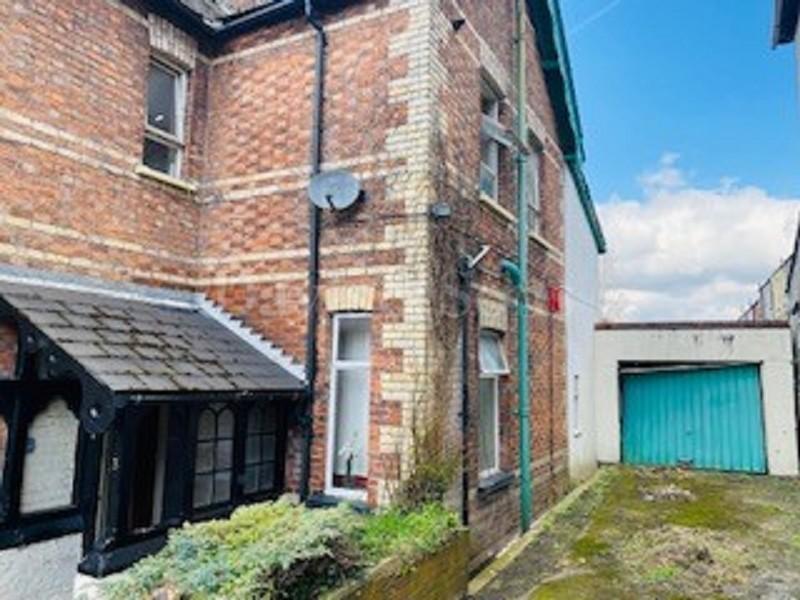 Leicester Road, Off Duckpool Road, Newport. NP19 7ER 6 bed semi ...