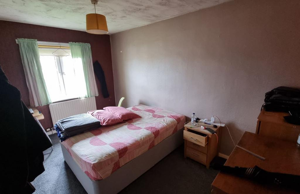 45 Lockton Close, Manchester, Lancashire, M1 7JG 3 bed flat - £130,000