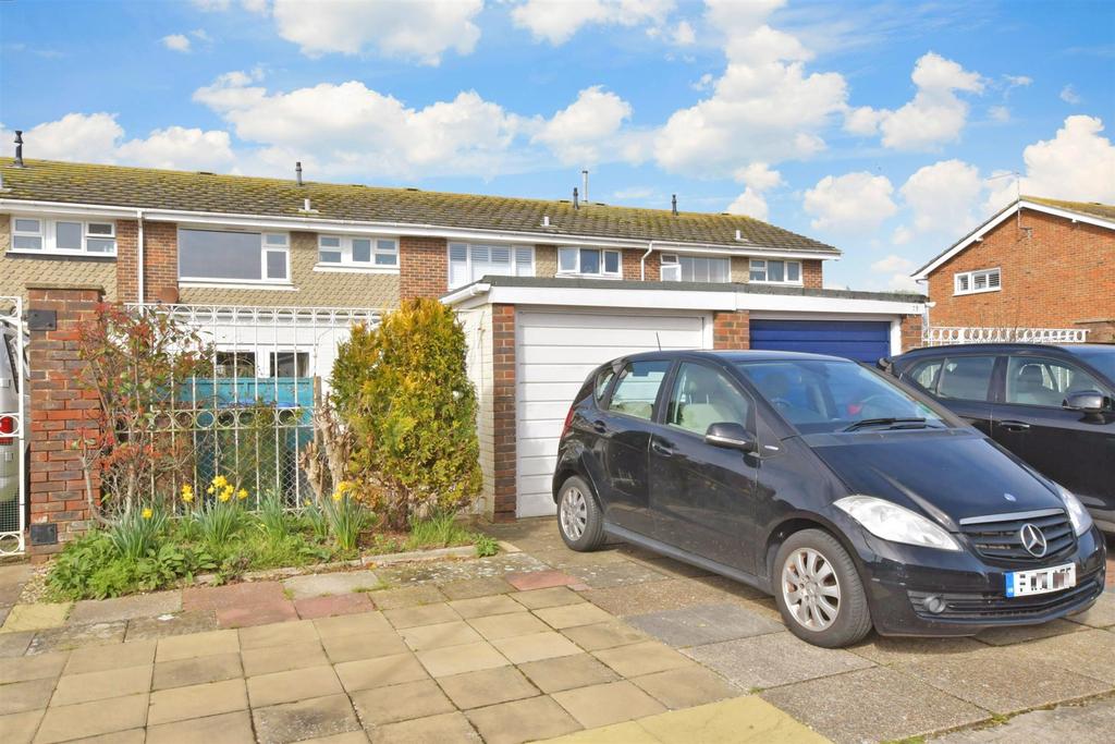 Broadmark Lane, Rustington, West Sussex 3 bed terraced house - £410,000