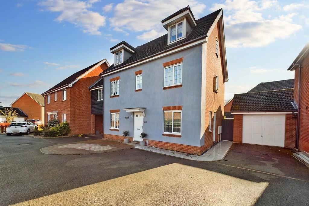 Mallow Road, Thetford 6 bed link detached house - £375,000