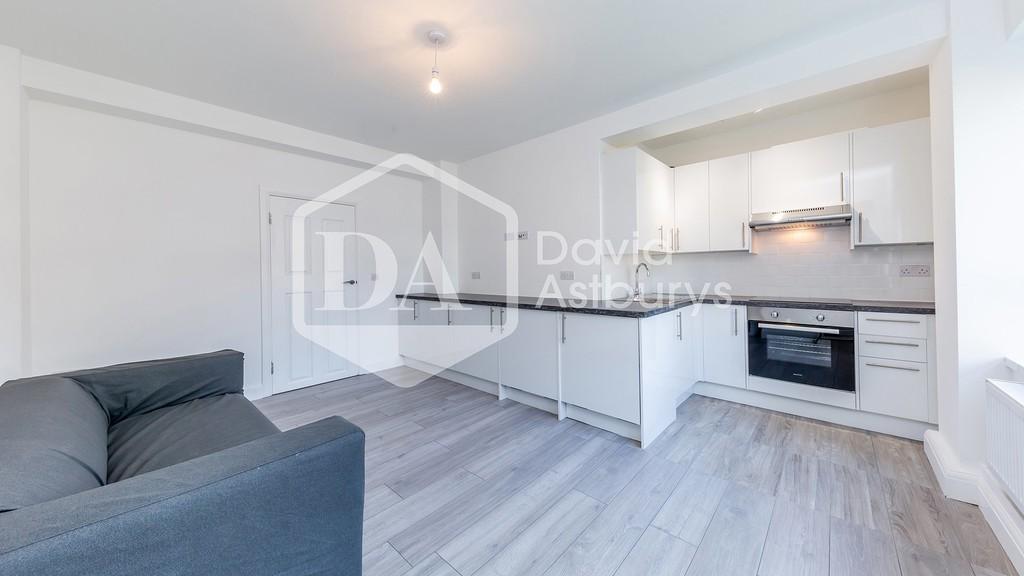 New North Road, Islington, London 4 bed apartment - £3,650 pcm (£842 pw)